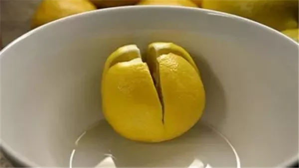 Here’s why it’s a good idea to keep a lemon in your bedroom all night