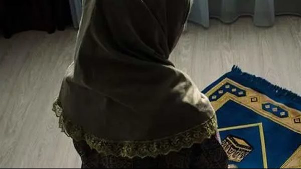 زوجتي لا تصلي ماذا أفعل معها